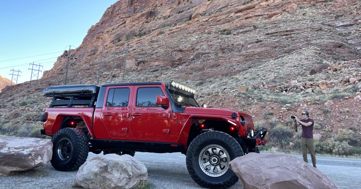 2020 jeep gladiator Truck Camper Rental in Moab, UT | Outdoorsy