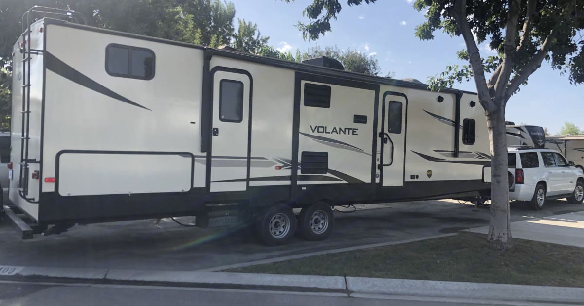 2019 Crossroads RV Volante Travel trailer Rental in Escondido, CA ...