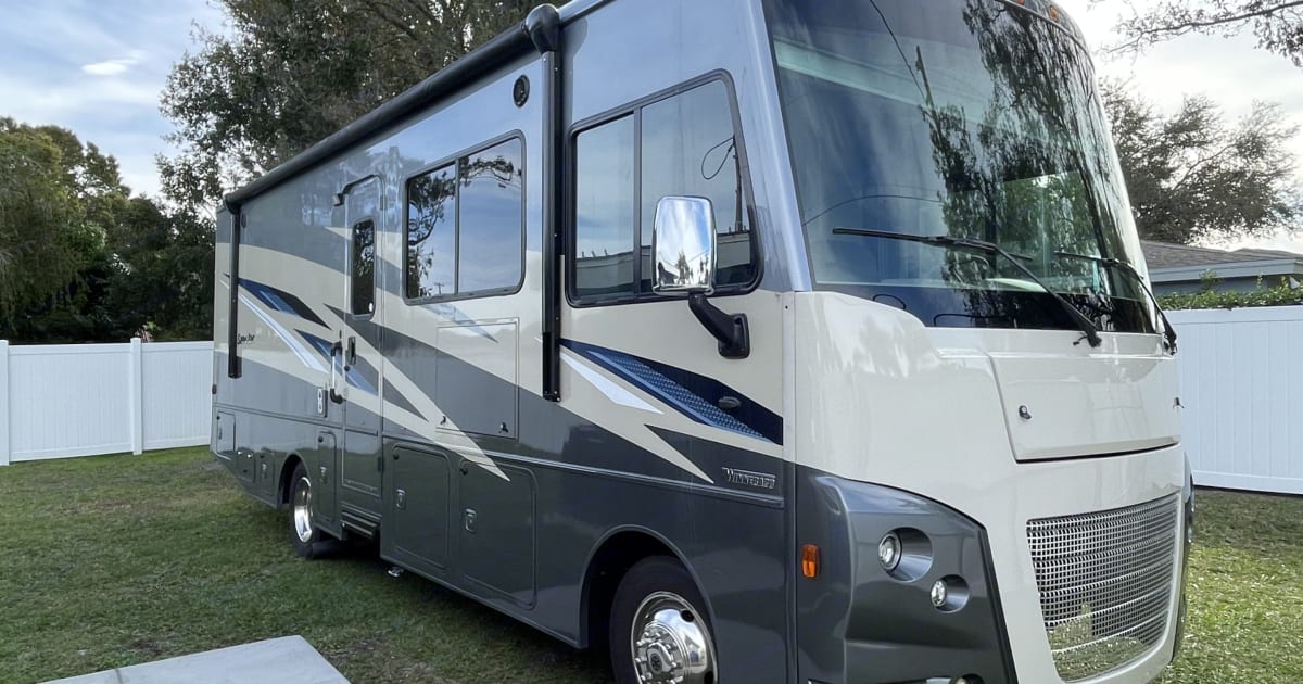 2021 Winnebago Sunstar Class A Rental in Saint Petersburg, FL | Outdoorsy