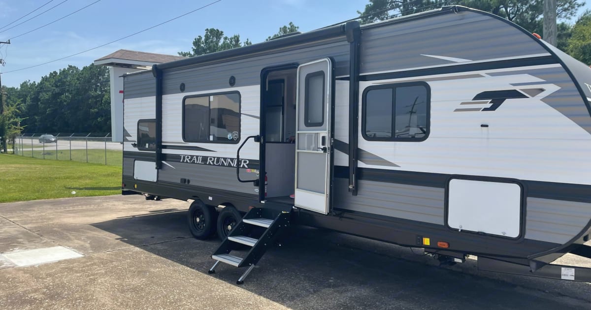 2021 Heartland RVs Trail Runner Travel trailer Rental in Hockley, TX ...