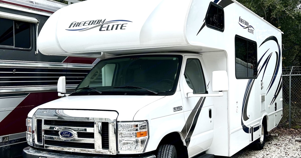 2019 Thor Freedom Elite Class C Rental in Saint Augustine, FL | Outdoorsy