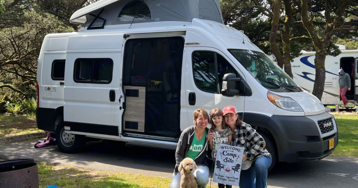 2022 Winnebago Solis 59P Camper van Rental in Portland, OR | Outdoorsy
