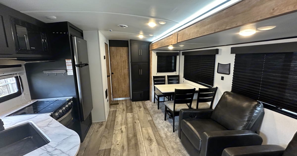 2022 Keystone RV Springdale Travel trailer Rental in Fort Worth, TX ...