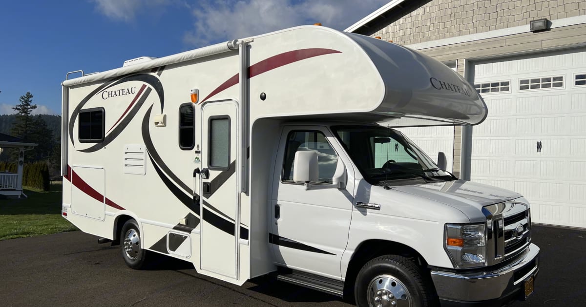 2014 Thor Chateau Class C Rental in Damascus, OR | Outdoorsy
