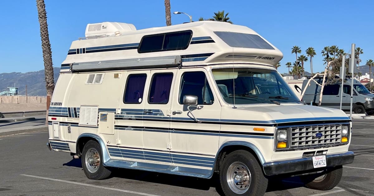 1991 Coachmen Classic Class B Rental in Los Angeles, CA | Outdoorsy