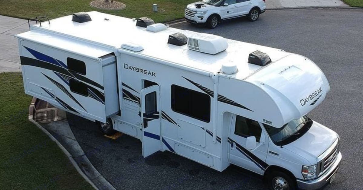 2021 Thor Motor Coach Daybreak Class C Rental in Leeds, AL | Outdoorsy