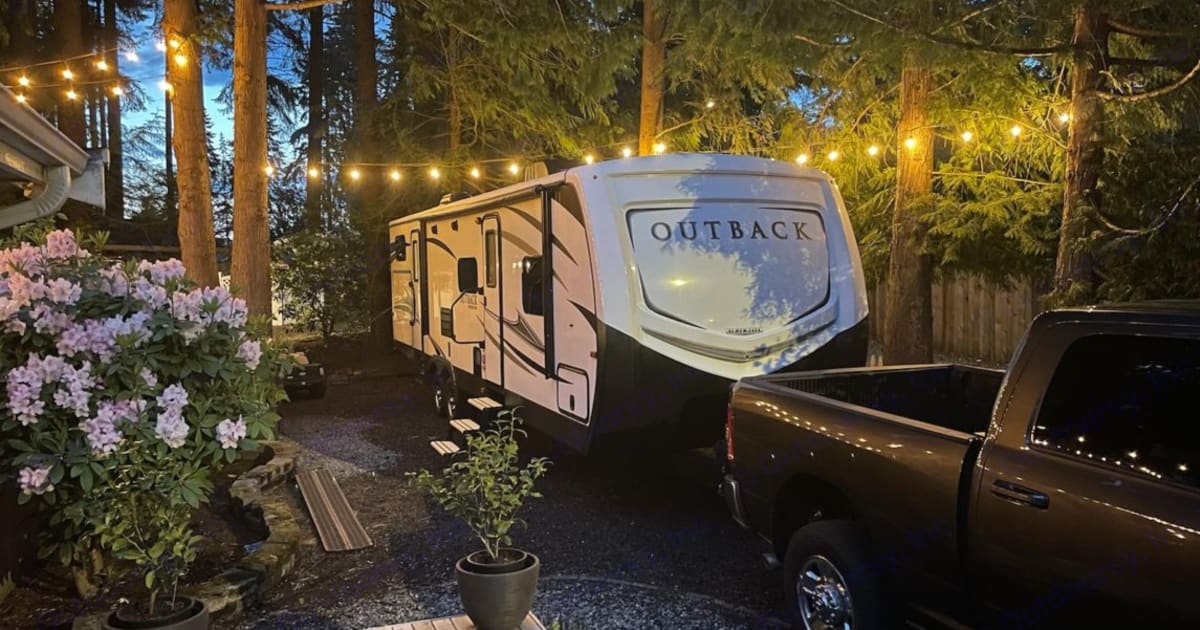 2017 Keystone RV Outback Ultra-Lite Travel trailer Rental in EDMONDS ...