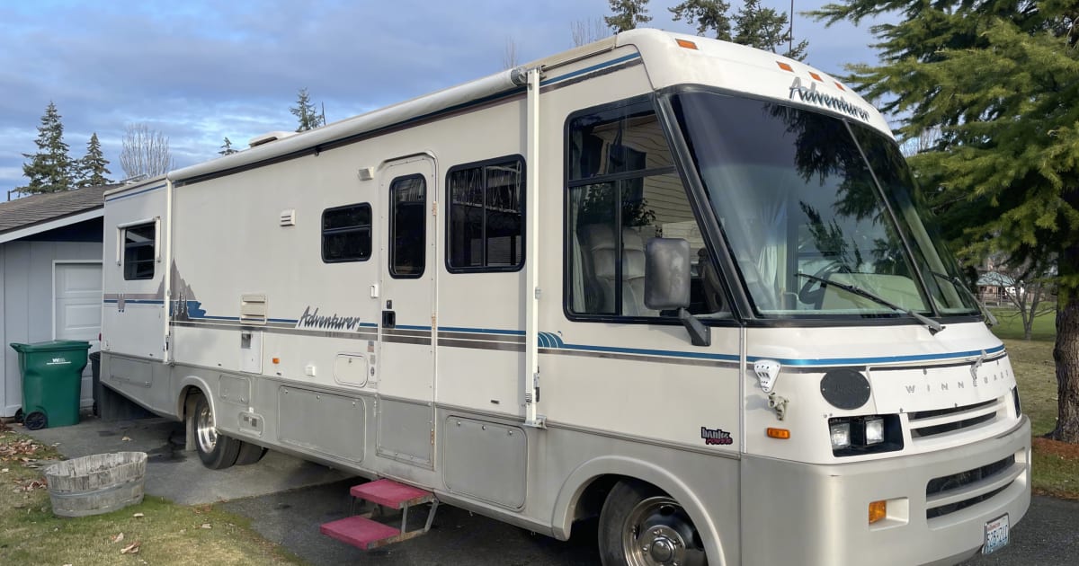1994 Winnebago Adventurer Class A Rental in Anacortes, WA | Outdoorsy