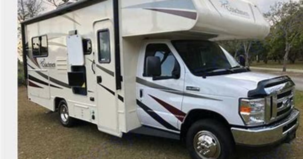 2018 Forest River Coachmen Freelander Motorhome Rental in Smiths Falls ...