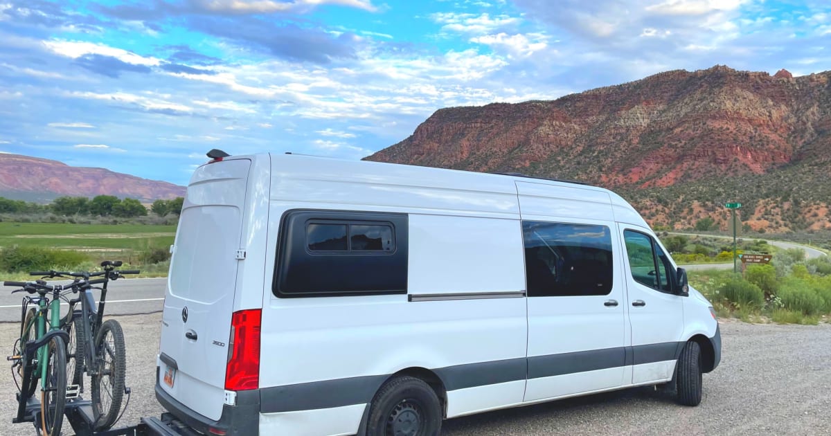 2021 Mercedes-Benz Sprinter 419 LWB High Roof Camper van Rental in Las ...