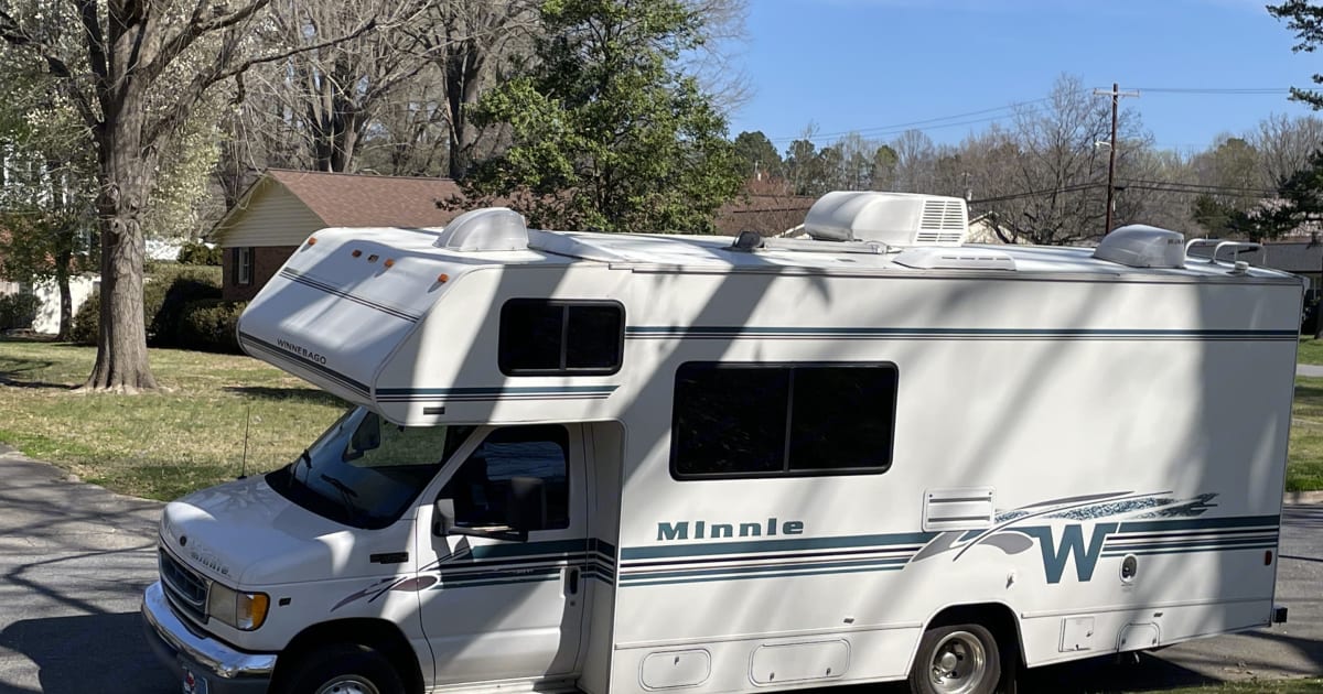 2001 Winnebago Minnie Class C Rental in Cherryville, NC | Outdoorsy
