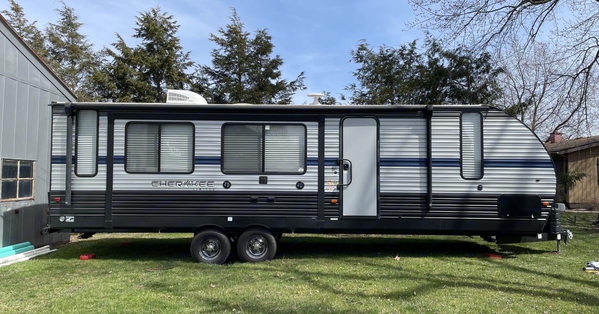 2020 Forest River Cherokee Travel trailer Rental in Saint Charles, IL ...