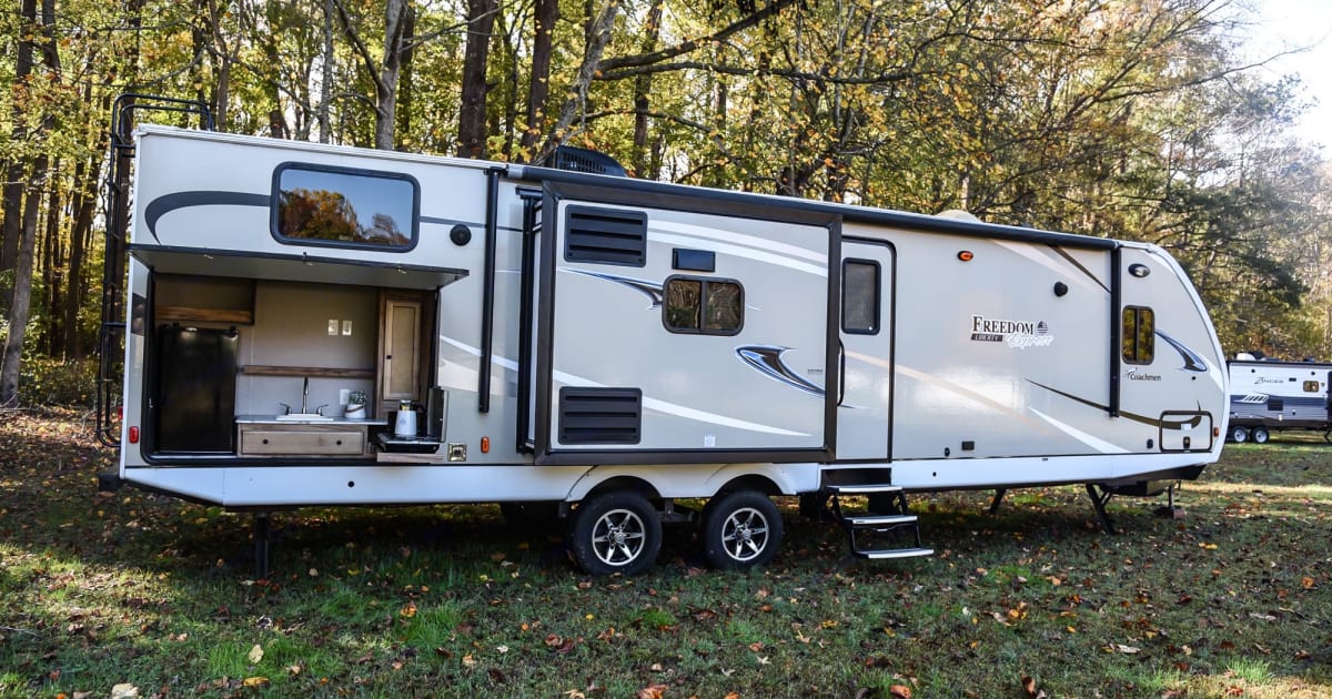 2018 Coachmen Freedom Express Travel trailer Rental in Frankford, DE ...