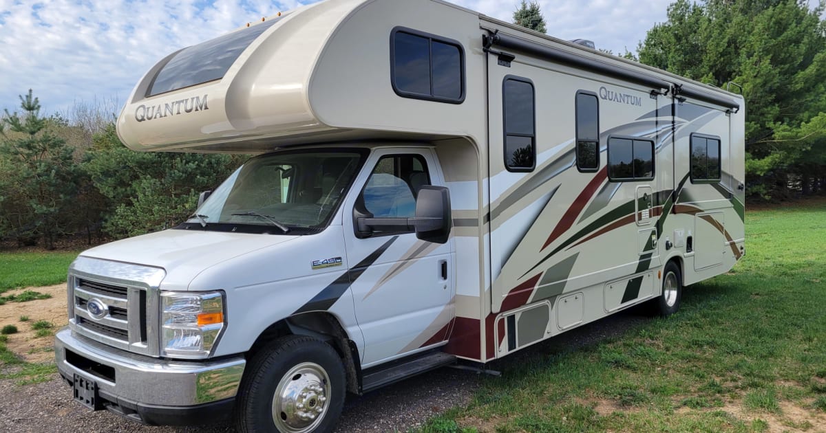 2020 Thor Quantum Class C Rental in Linden, MI | Outdoorsy