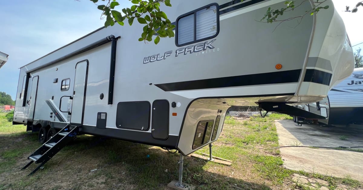 2019 Forest River Cherokee Wolf Pack Caravane semi-remorque Rental in ...