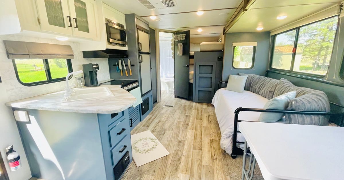 2019 Keystone RV Hideout Travel trailer Rental in Indianapolis, IN ...