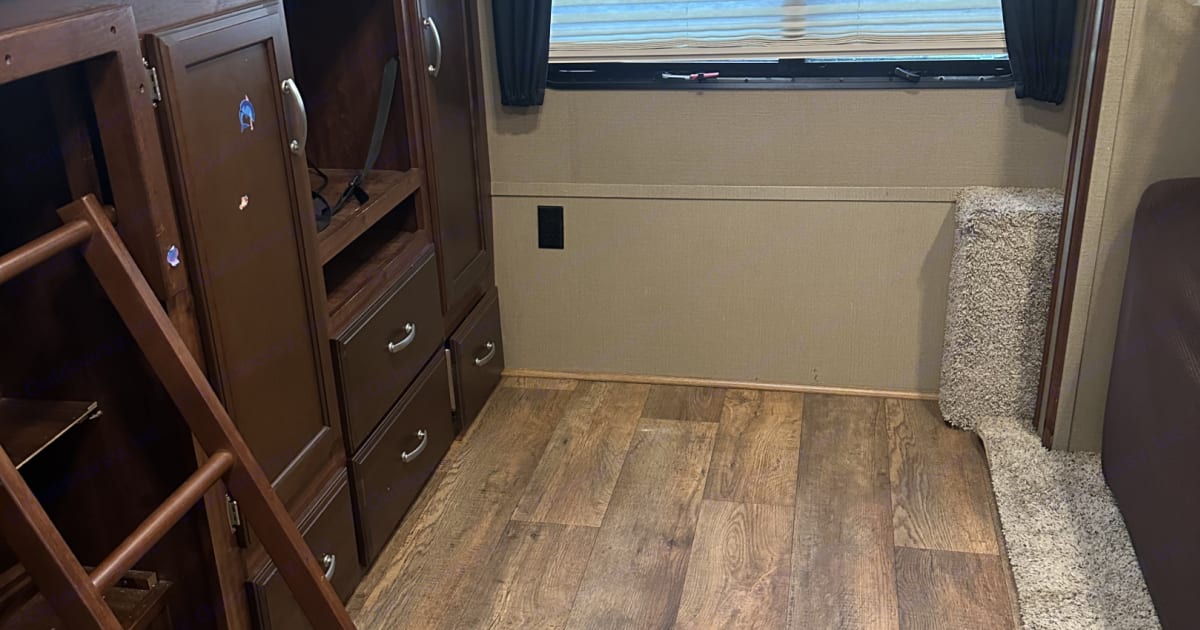 2015 Keystone RV Outback Super-Lite Travel trailer Rental in Ocala, FL ...