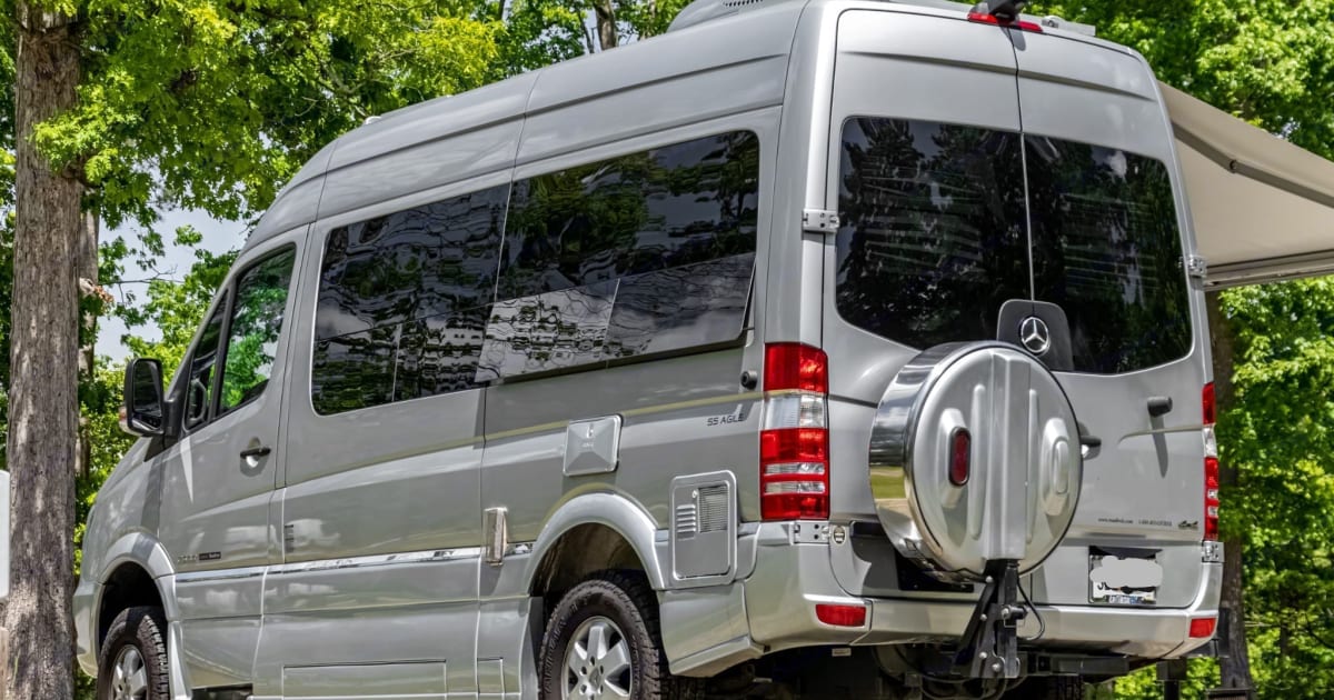 2017 Roadtrek Roadtrek Class B Class B Rental in Snellville, GA | Outdoorsy