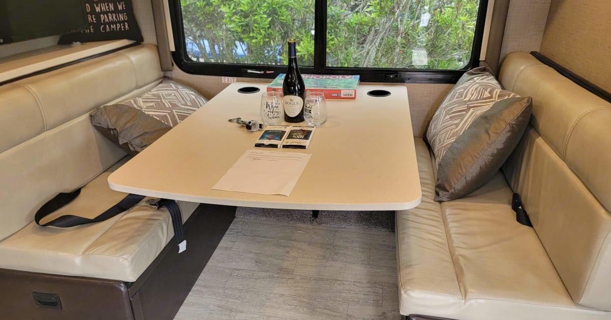 2021 Thor Axis Class A Rental in Ventura, CA | Outdoorsy