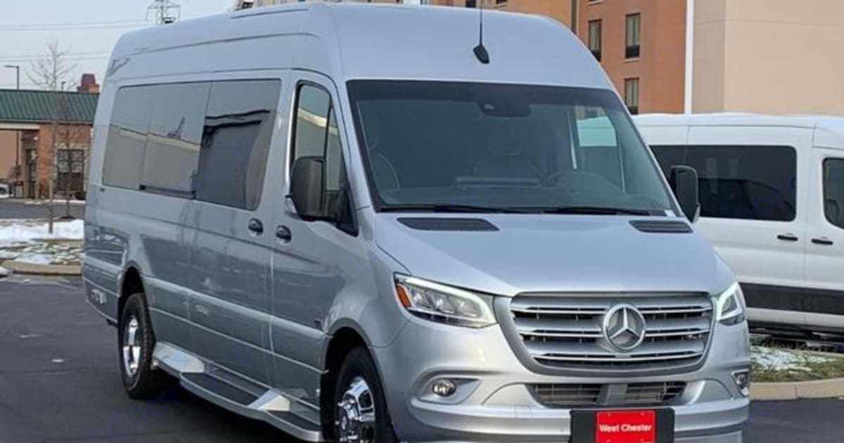 2022 Mercedes-Benz Sprinter RV Motorhome Campervan Camper van Rental in ...