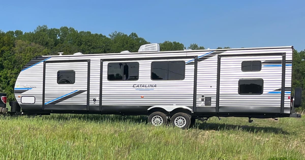 2022 Forest River Coachmen Catalina Legacy Travel trailer Rental in Bel ...
