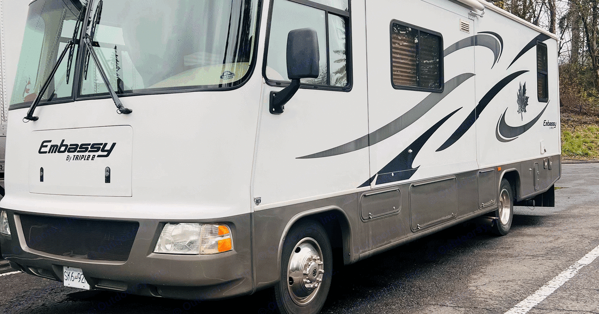 2007 Triple E Embassy Class A Rental in Abbotsford, BC | Outdoorsy