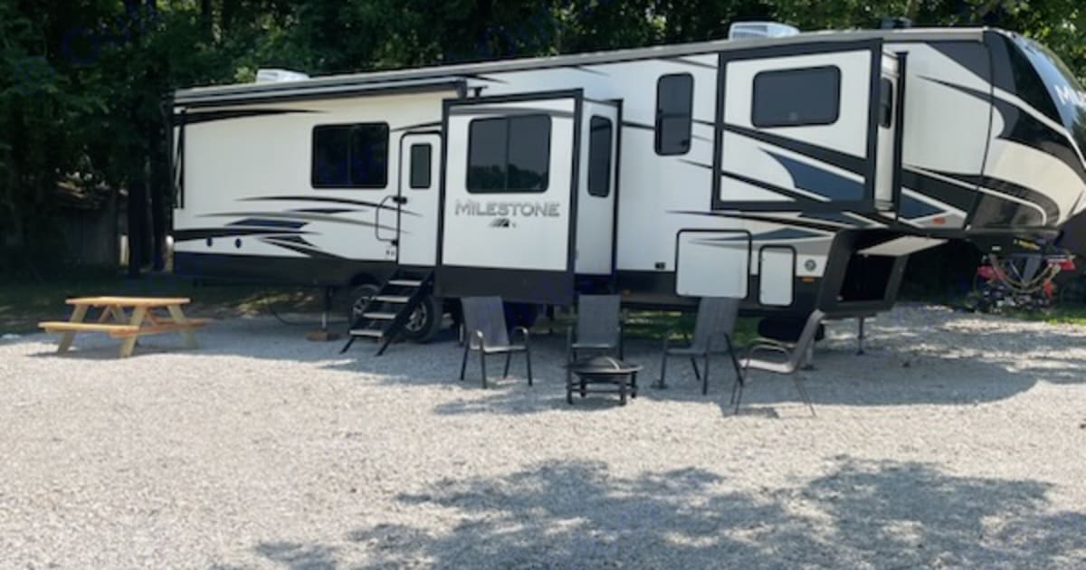 2021 Heartland RVs Milestone Fifth-wheel Rental in Branson, MO | Outdoorsy