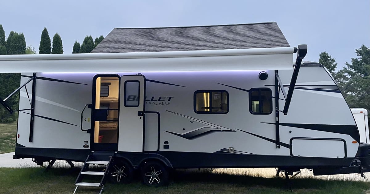 2022 Keystone RV Bullet Ultra Lite Travel trailer Rental in West Bend ...