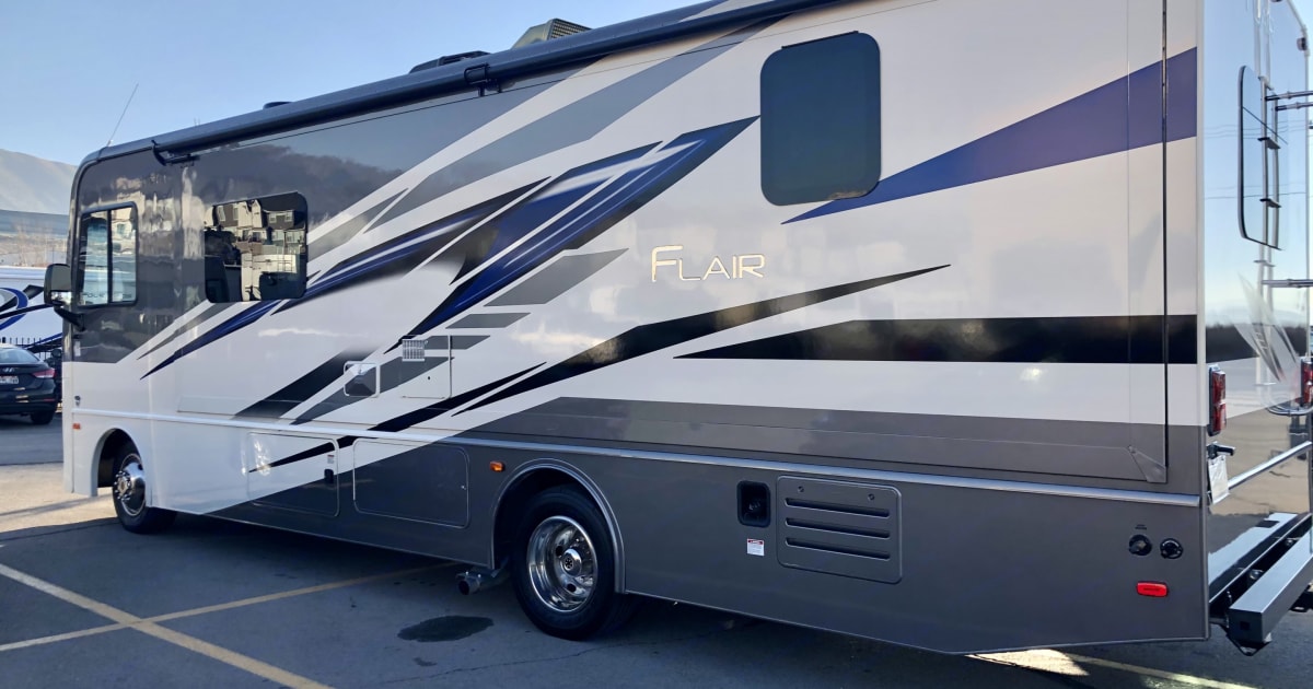 2021 Flair-Fleetwood Flair-Fleetwood Motorhome Class A Rental in Oxnard ...