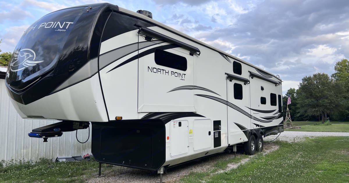 2022 Jayco North Point Fifth-wheel Rental in Brighton, IL | Outdoorsy