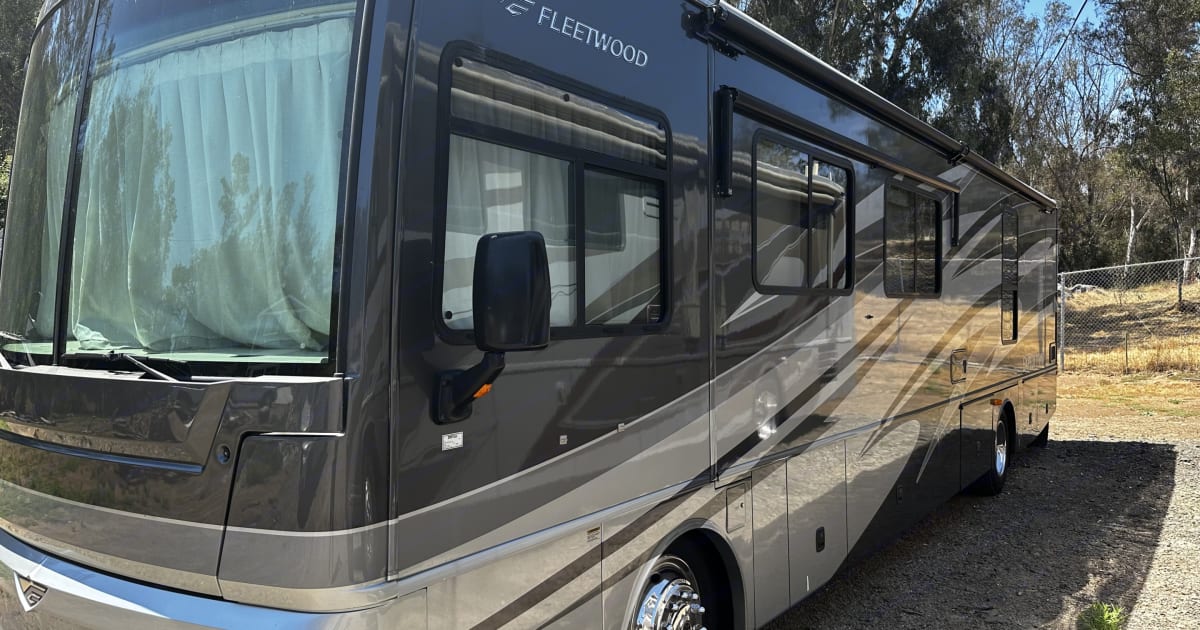 2007 Fleetwood Expedition 38V Class A Rental in Vista, CA | Outdoorsy