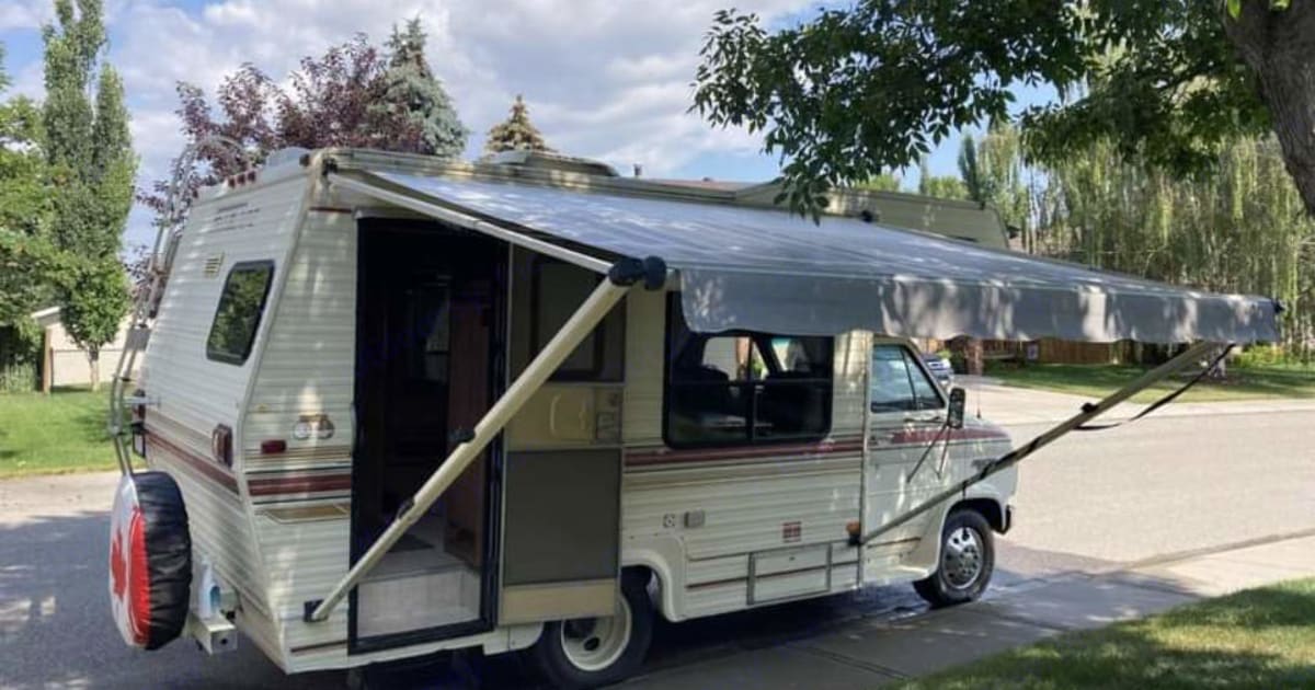 1990 Chevrolet Cutaway - Travel Aire Class C Rental in Calgary, AB ...