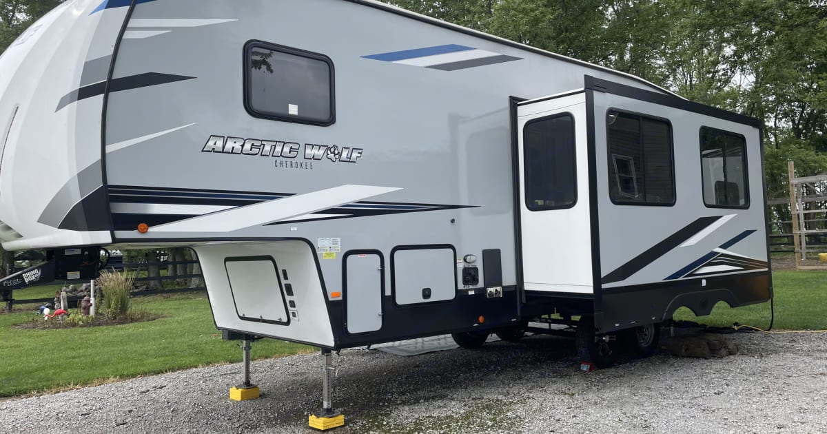2021 Forest River Cherokee Arctic Wolf Fifth-wheel Rental in Lebanon ...