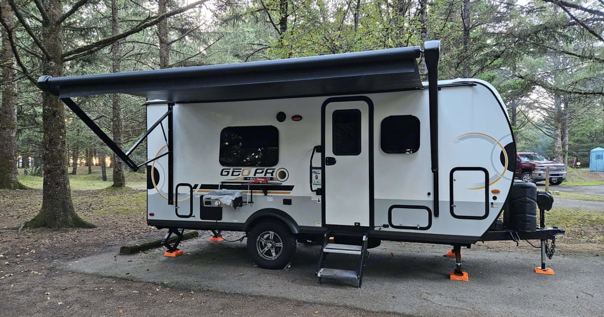 Photos | 2022 Forest River Rockwood Geo Pro Travel trailer Rental in ...