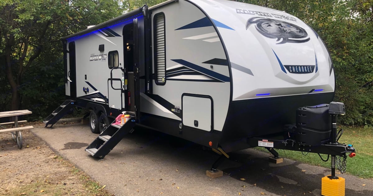 2021 Forest River Cherokee Alpha Wolf Travel trailer Rental in Heath ...