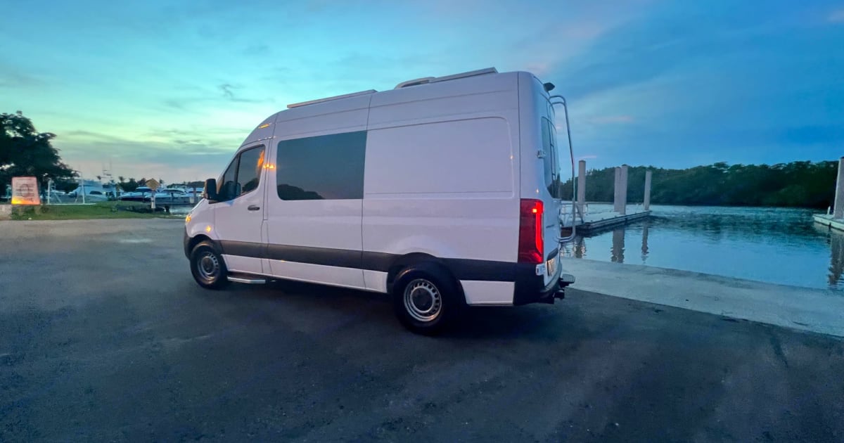 2021 Mercedes Benz Sprinter 2500 144 Class B Rental in Pembroke Pines ...