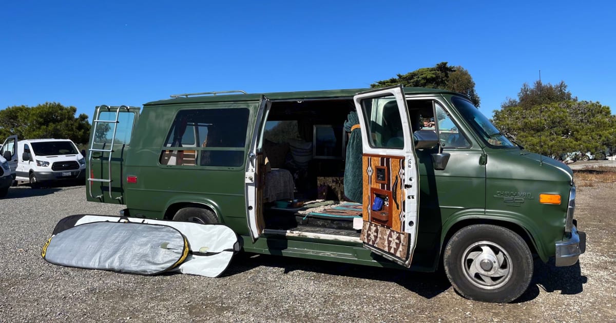 1993 Chevrolet Chevy van20 Camper van Rental in North Hollywood, CA ...