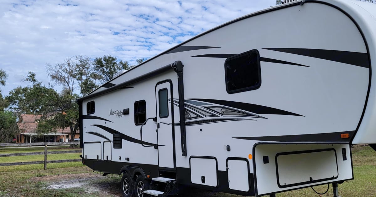 2019 Highland Ridge RV Mesa Ridge Lite Fifth-wheel Rental in Plant City ...