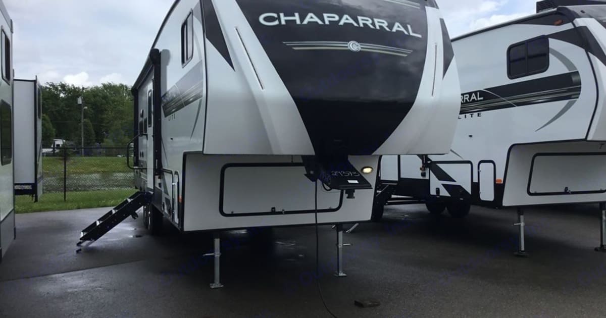 2022 Forest River Coachmen Chaparral Lite Fifth-wheel Rental in ...