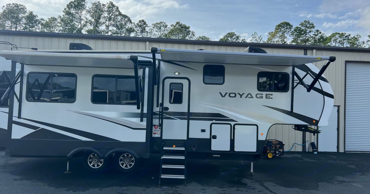 2020 Winnebago Voyage Fifth-wheel Rental in Brunswick, GA | Outdoorsy