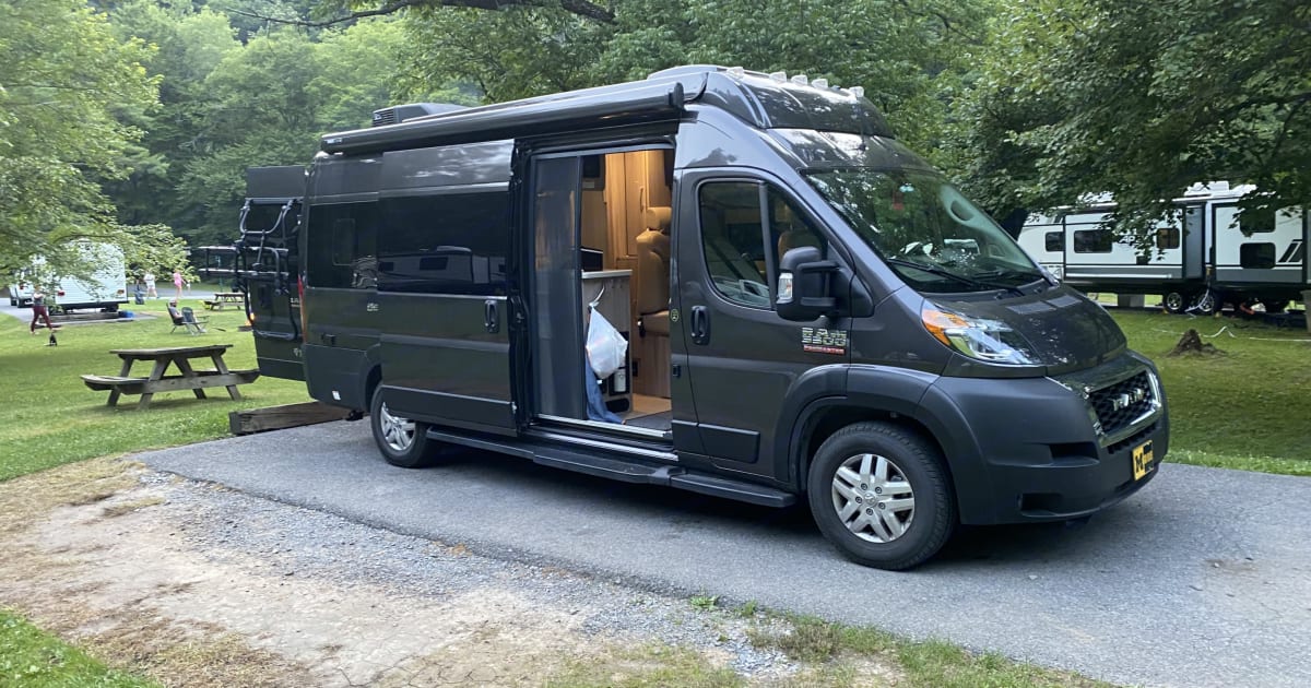 2022 Thor Motor Coach Sequence 20A Camper van Rental in Raleigh, NC ...
