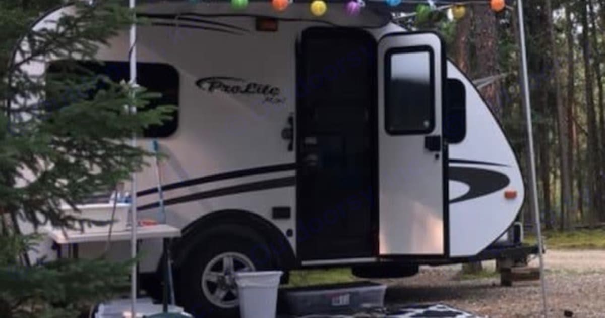 2017 Prolite Prolite Trailer Travel trailer Rental in osler, SK | Outdoorsy