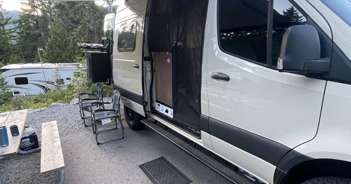 2020 Mercedes Sprinter Motorhome Campervan RV Camper van Rental in ...