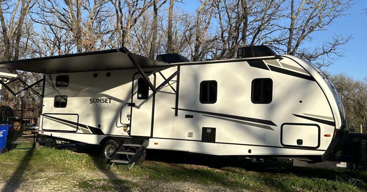 2022 Crossroads RV Sunset Trail Travel trailer Rental in Wills Point ...