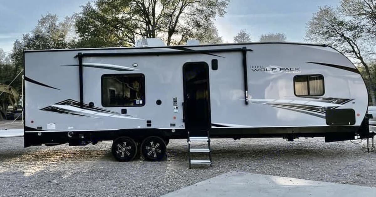 2021 Forest River Cherokee Wolf Pack Toy hauler Rental in Cottonwood ...