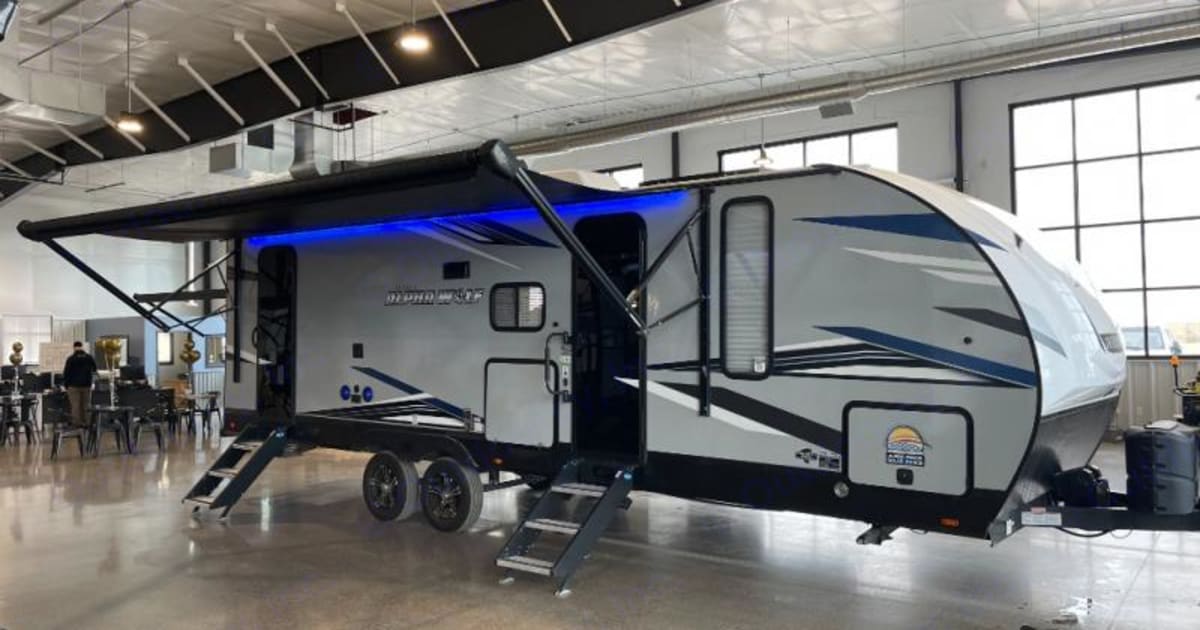 2022 Forest River Cherokee Alpha Wolf Travel trailer Rental in Castle ...