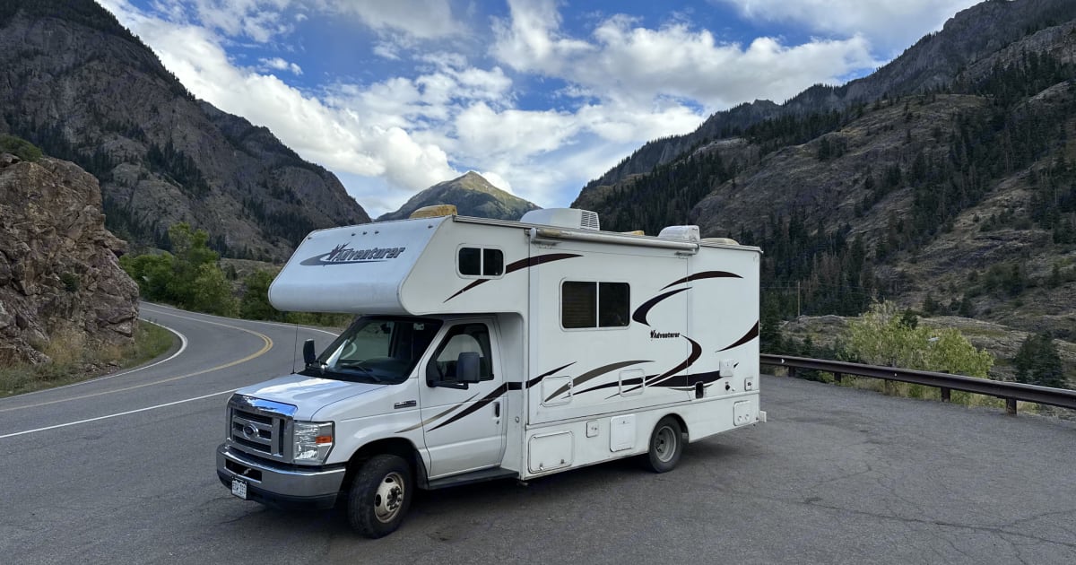 2013 Adventurer Adventurer Motorhome Class C Rental in Colorado Springs ...