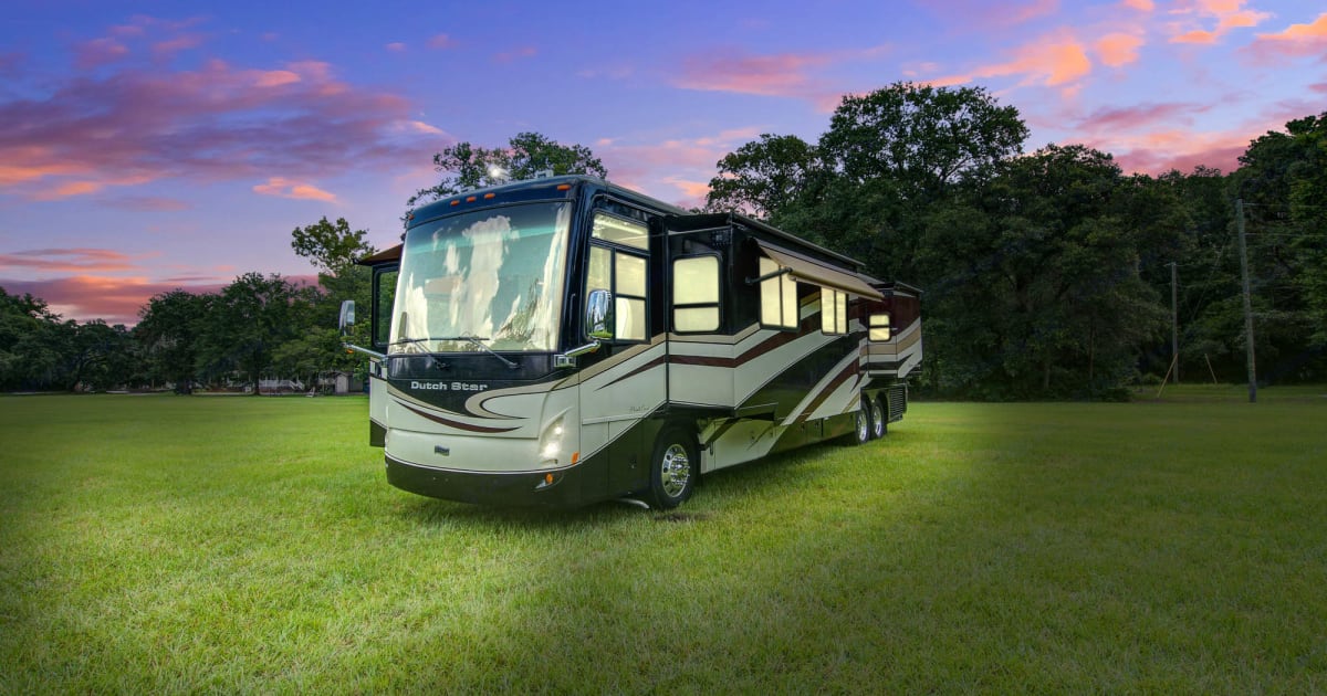 2008 Dutch Star Dutch Star Motorhome Class A Rental in Nashville, TN ...