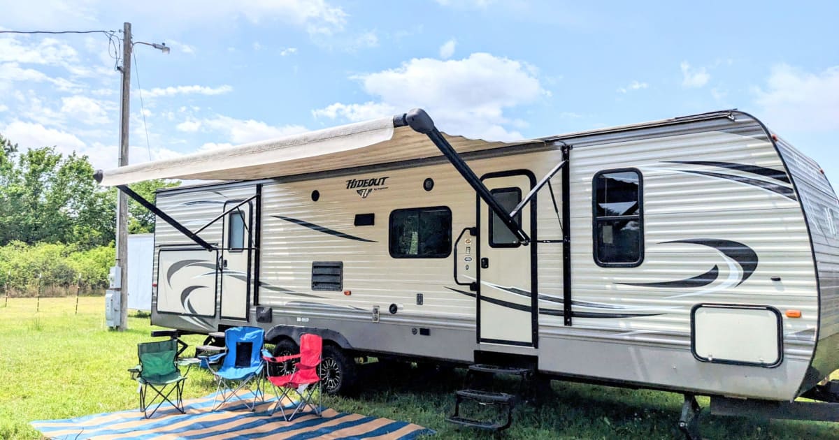 2016 Keystone RV Hideout Luxury 31-RBDS Travel trailer Rental in Tuttle, OK | Outdoorsy