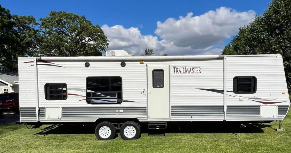 2009 Gulf Stream Trailmaster Travel trailer Rental in Rockford, IL ...
